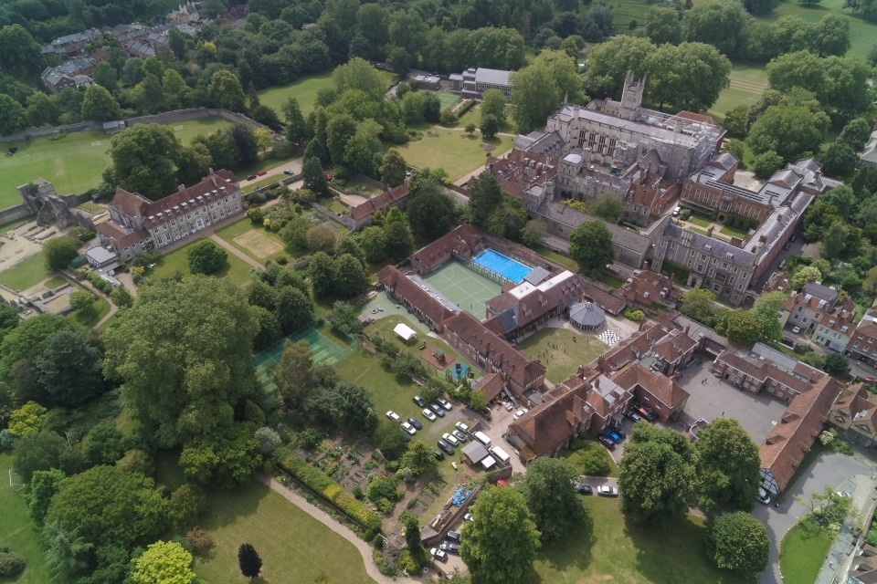 About The Pilgrims' School